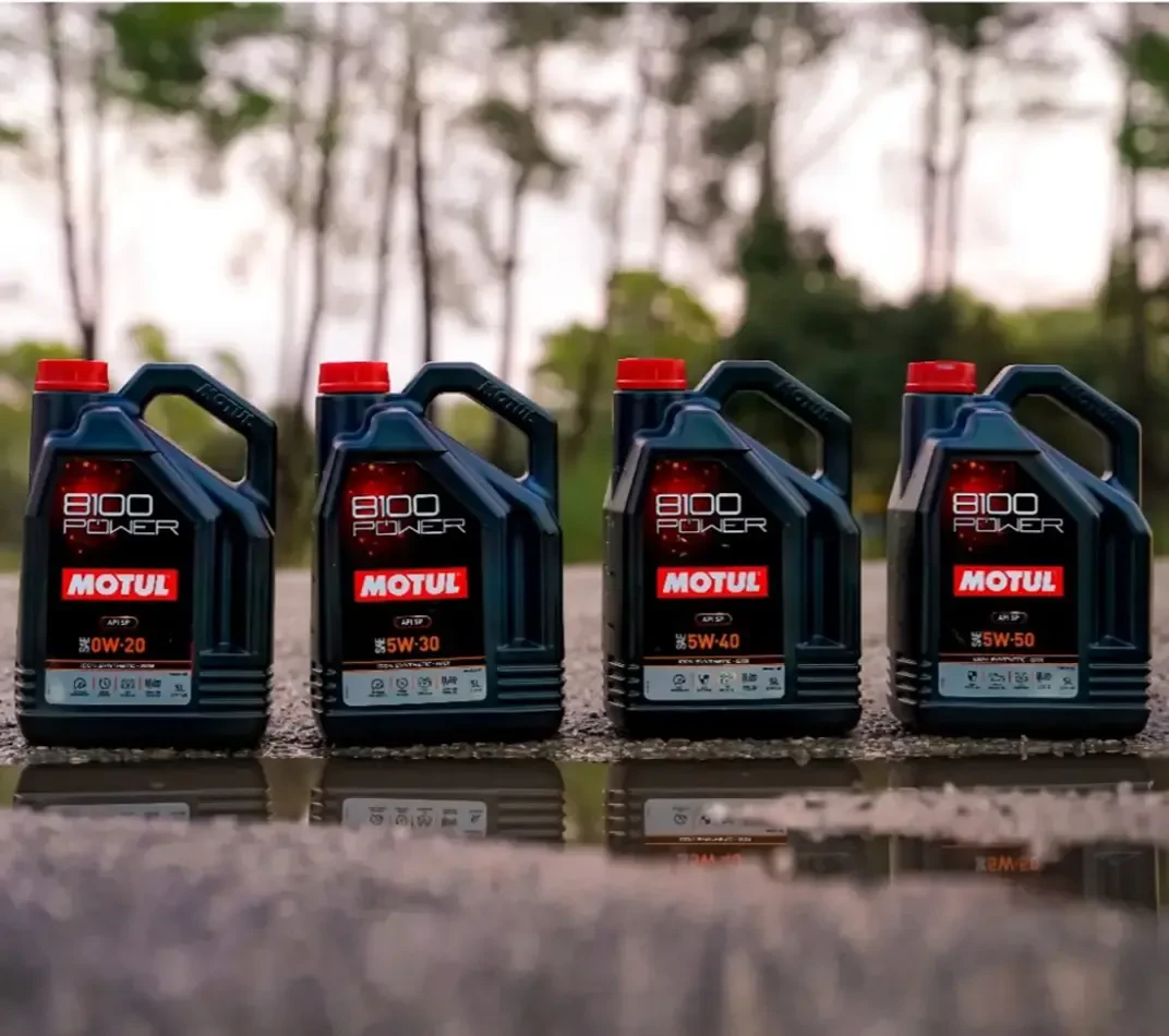 MOTUL 8100 X-CLEAN EFE 5W-30 - Моторное масло